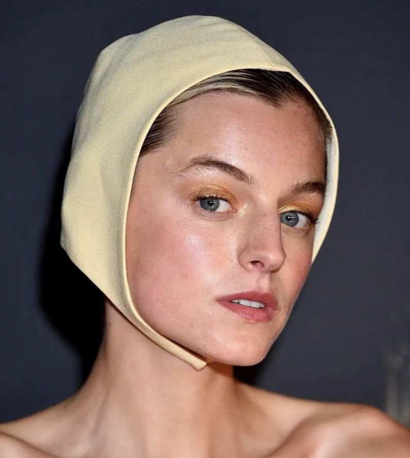 'เอ็มมา คอร์ริน' พลิกโฉมเจ้าหญิงไดอาน่าสู่แฟชั่นลุคงาน Emmy Awards สุด ...