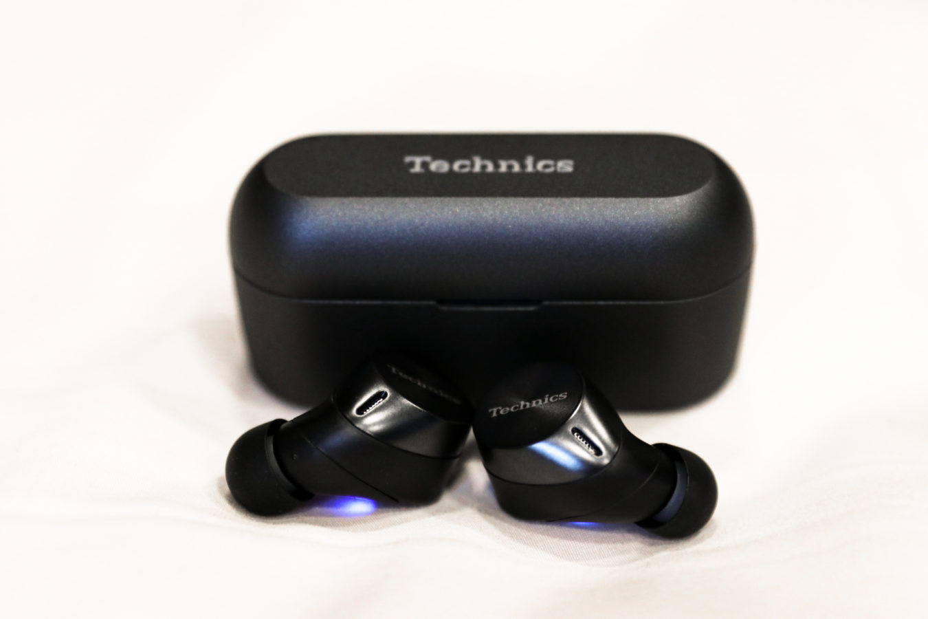 Technics EAH-AZ60 หูฟังอินเอียร์ทรูไวร์เลสจาก Panasonic