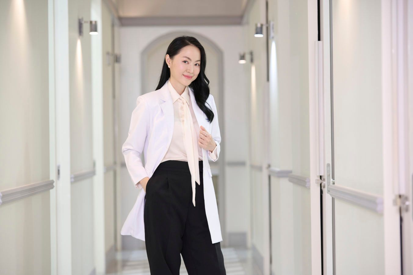 The Demis Clinic อัพเดต Ulthera ยกกระชับตั้งแต่ใบหน้าถึงรูปร่าง