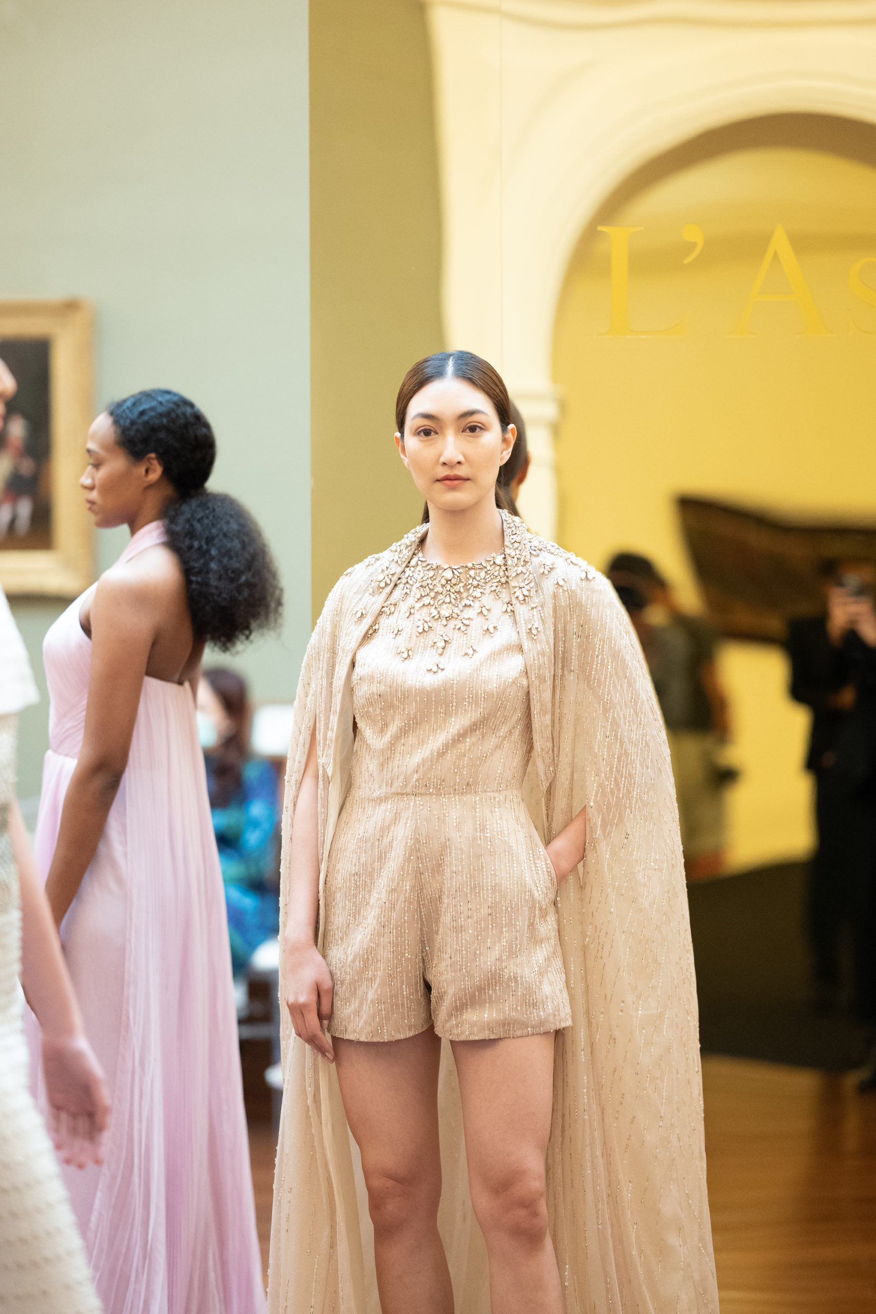 ลาสเทล (L'Astelle) จัดแฟชั่นโชว์สุดยิ่งใหญ่ครั้งแรกในไทยอย่างอลังการ