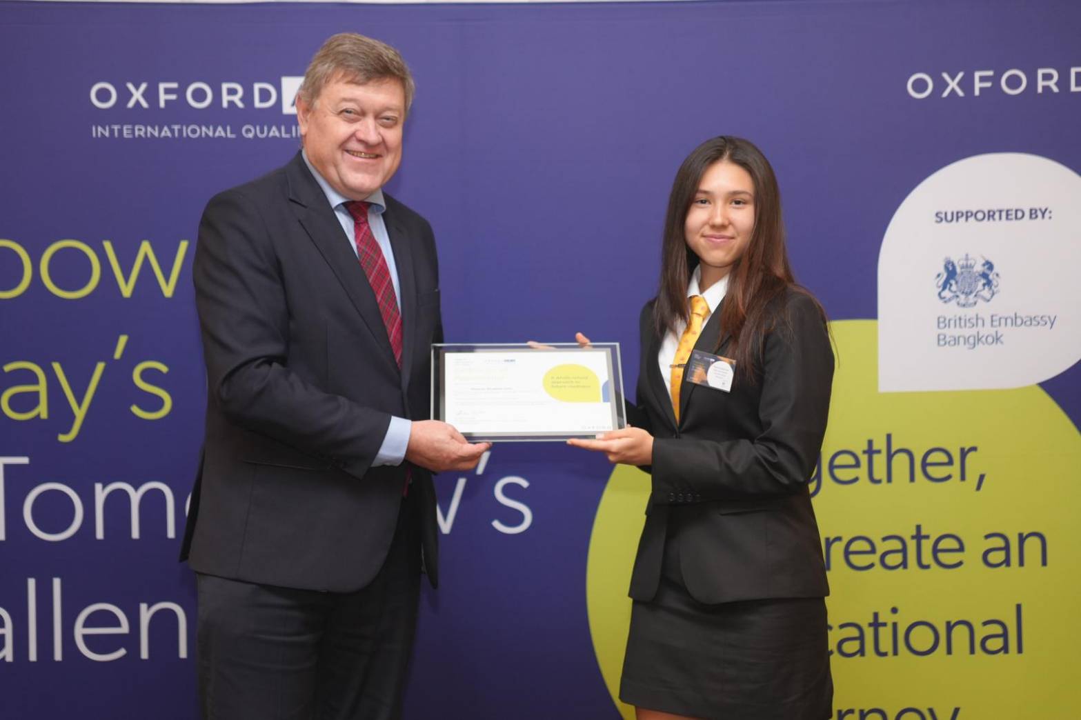 เปิดตัว ฟีนิกซ์ เอลิซาเบธ ซิมส์ ผู้ทำคะแนน IGCSE ชีววิทยาสูงสุดในโลก