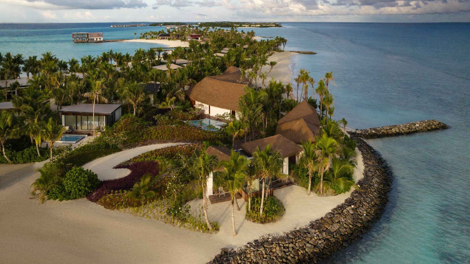 เช็กอินเกาะส่วนตัว SO/ Maldives รีสอร์ตดีไซน์เก๋ เปิดรันเวย์ต้อนรับคุณแล้ว