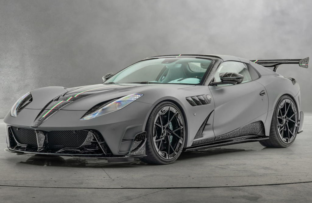 ลิซ่า Ferrari Mansory Stallone รถสปอร์ตหรูอีกคันของบอส LLOUD