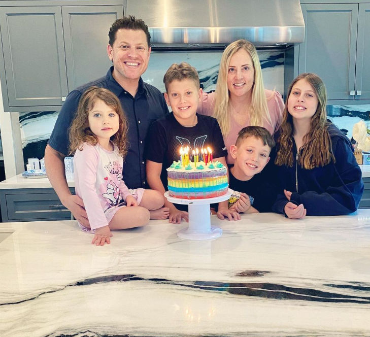 เปิดวาร์ป Josh Binder ทนายความคนใหม่ของลิซ่า