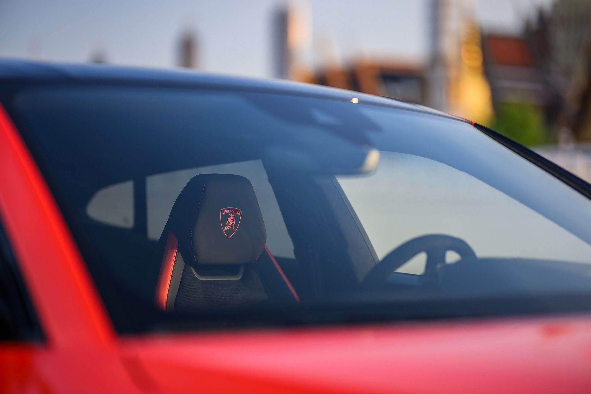 ลัมโบร์กินี Urus SE แลนดิ้งในไทย ถูกใจทั้งสายแฟมิลี่และสายท่องเที่ยว