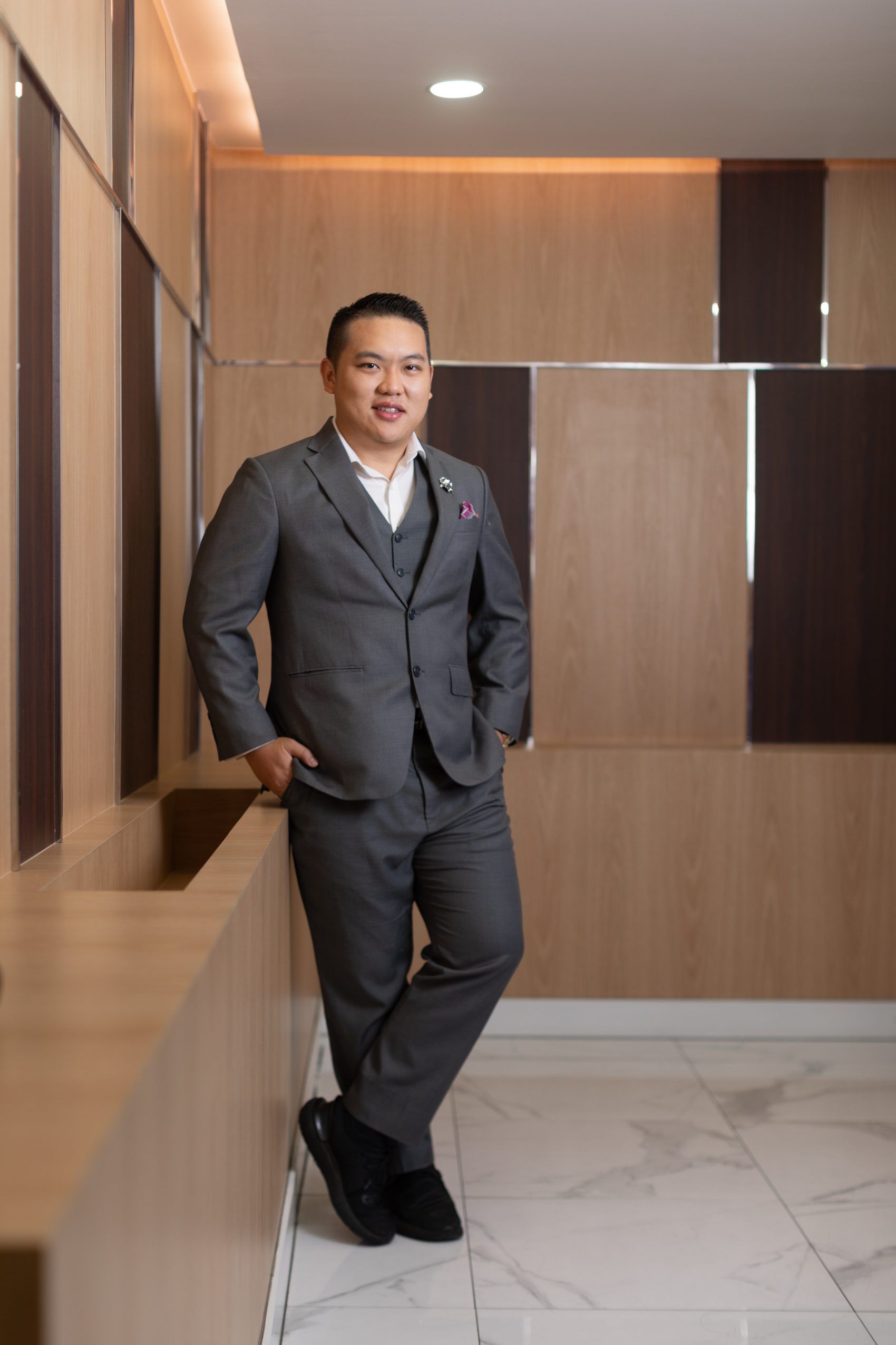 'คุณวชิรวิทย์ พูน' ทายาทองค์กรธุรกิจประกันภัย แองโกลอีสต์ กรุป (AEG)