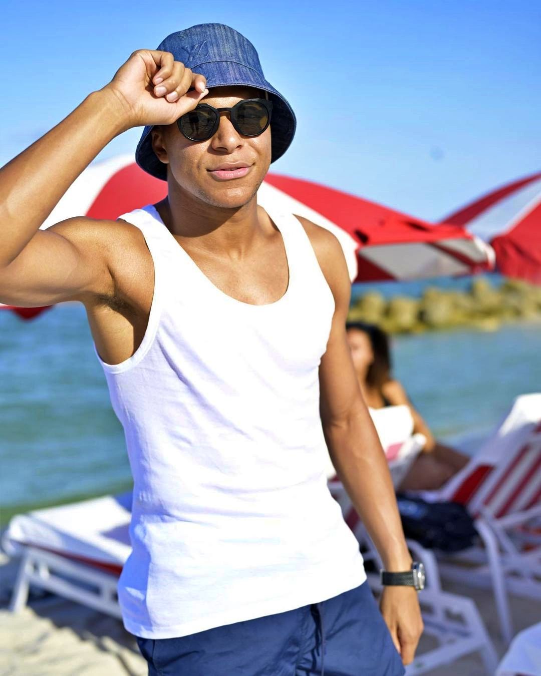 Kylian Mbappe กับ แฟชั่นนอกสนามในสไตล์ไอคอนโลกฟุตบอล