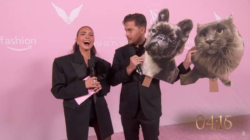 Victoria's Secret Fashion Show 2024 ปีกพร้อม Lisa Blackpink พร้อม