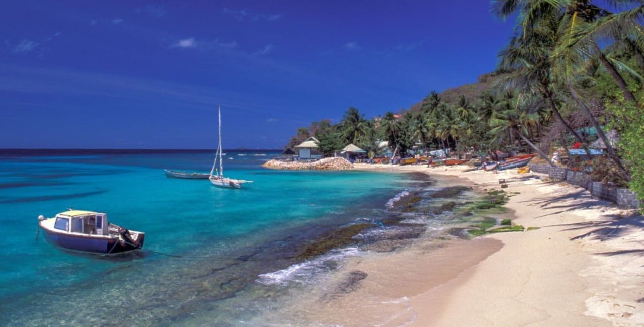 Mustique Island ที่พักผ่อนยอดนิยมของเจ้าชายและเจ้าหญิงแห่งเวลส์